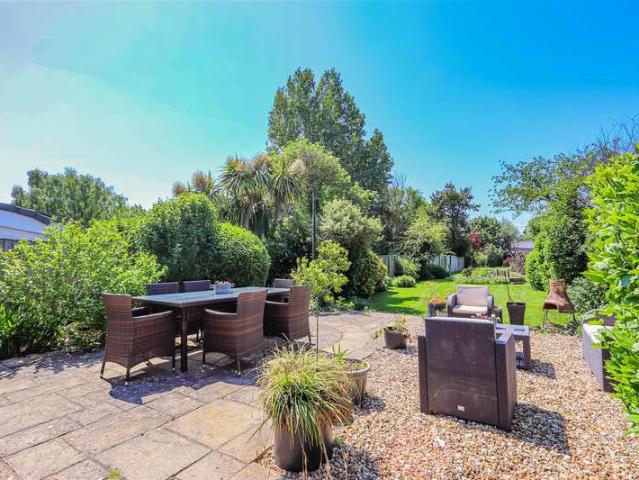 3 Bedroom Detached House