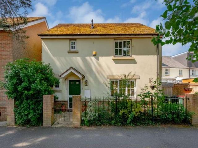3 Bedroom Detached House