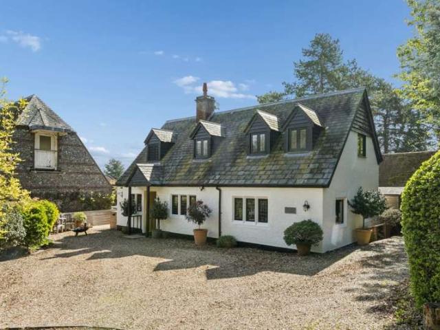 3 Bedroom Detached House