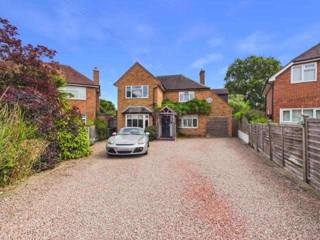 3 Bedroom Detached House