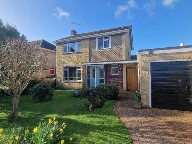3 Bedroom Detached House