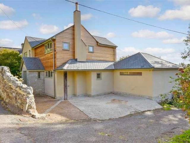 3 Bedroom Detached House