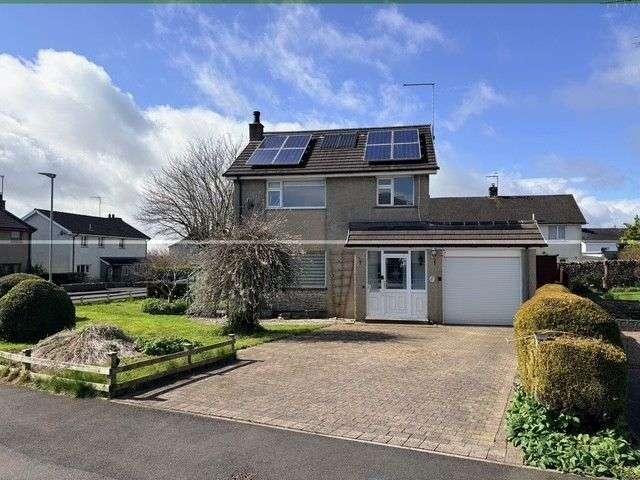 3 Bedroom Detached House