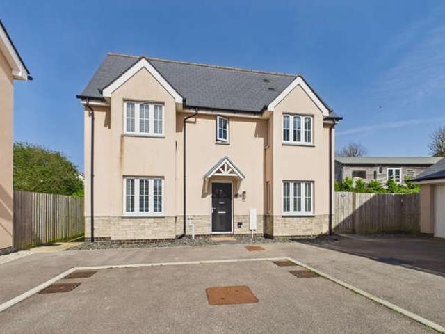 3 Bedroom Detached House