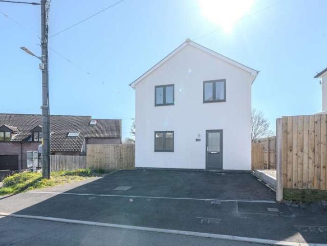 3 Bedroom Detached House