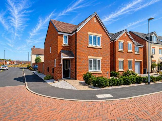 3 Bedroom Detached House