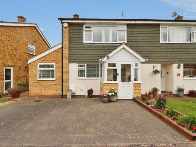 3 Bedroom Detached House