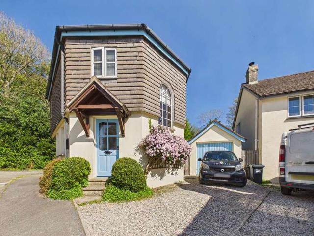 3 Bedroom Detached House