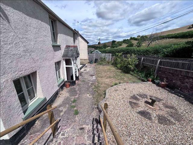 3 Bedroom Detached House