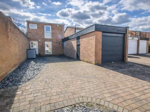 3 Bedroom Detached House