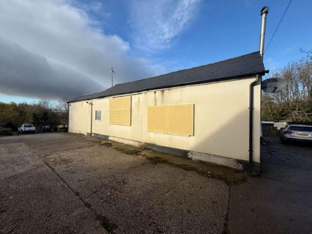 3 Bedroom Detached House