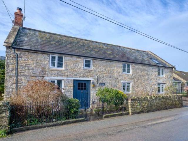 3 Bedroom Detached House