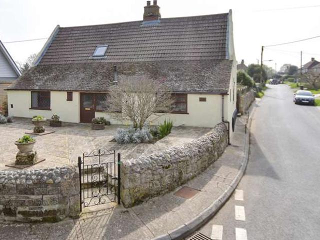 3 Bedroom Detached House