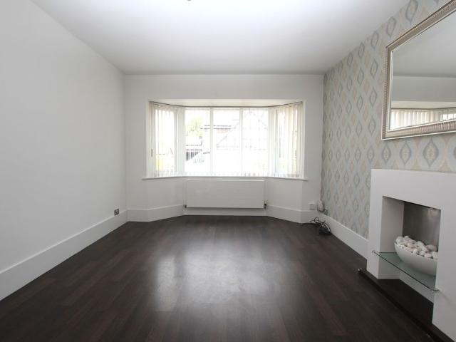 3 Bedroom Detached House, Chester