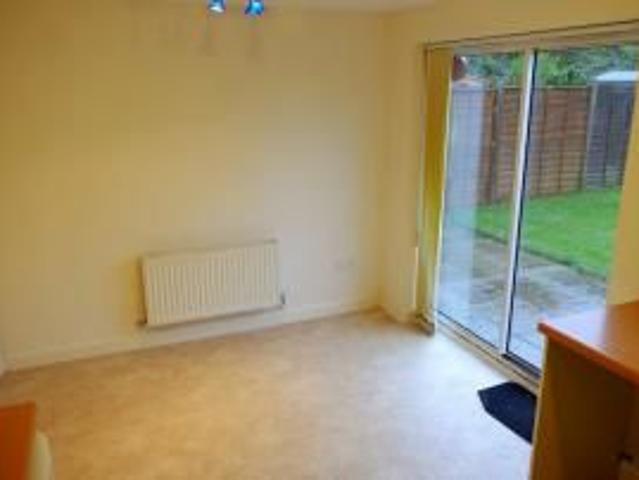 3 Bedroom Detached House For Rent