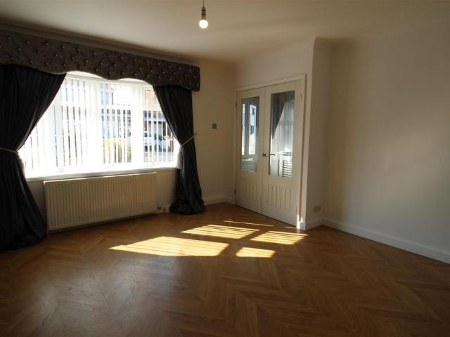 3 Bedroom Detached House for Rent