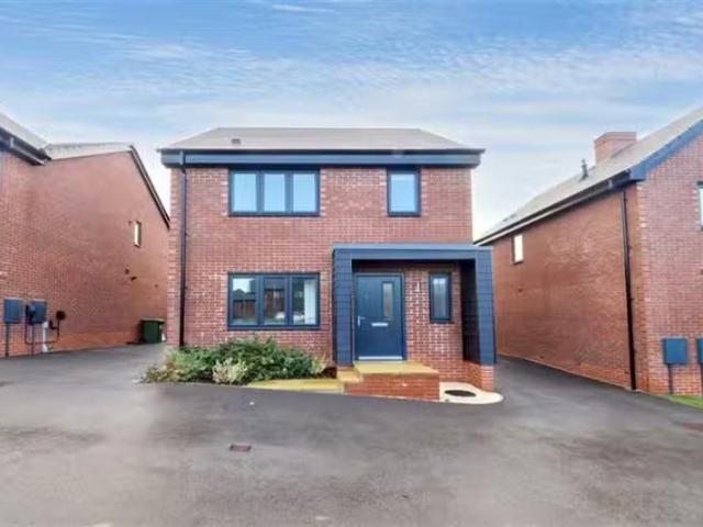 3 bedroom detached house for rent in 3 bedroom Detached House.