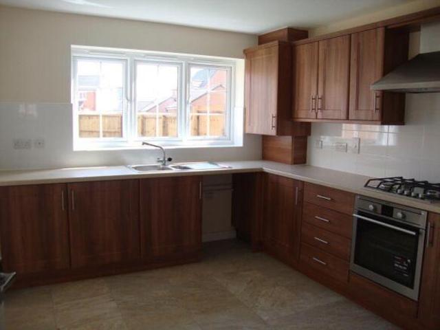 3 bedroom detached house for rent in 12 Cordelia Drive, Birstall, LE4