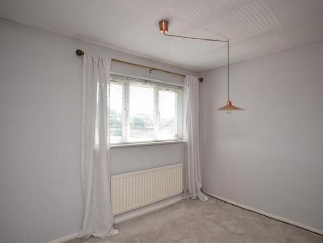 3 bedroom detached house for rent in 40 South Copse, NORTHAMPTON, NN4