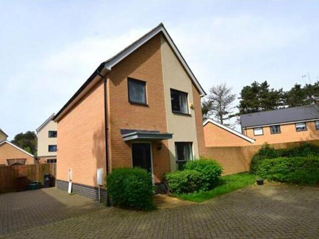3 Bedroom Detached House For Rent In Colchester, Essex
