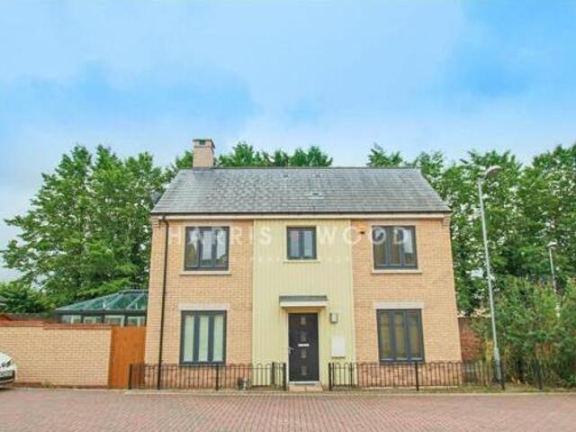 3 Bedroom Detached House For Rent In Colchester, Essex
