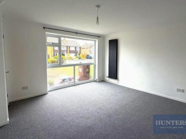 3 bedroom detached house for rent in Caernarvon Road, Hatherley, Cheltenham, GL51