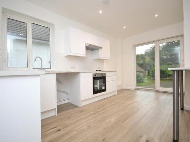 3 bedroom detached house for rent in Carbery Avenue, Southbourne, BH6