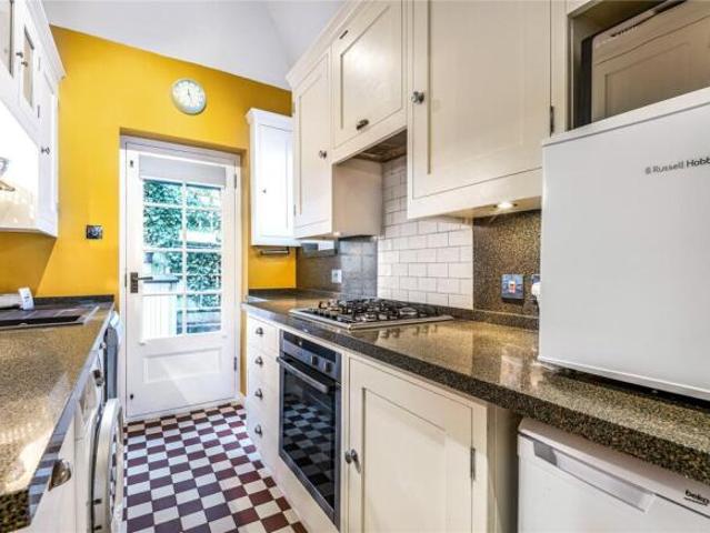 3 bedroom detached house for rent in Chart Lane, Brasted, Westerham, Kent, TN16