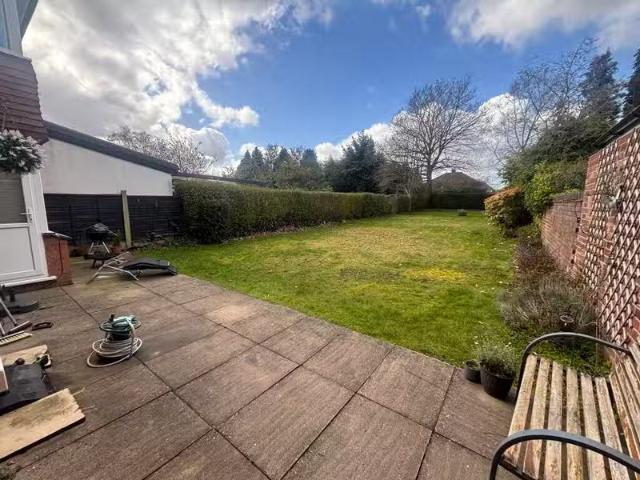 3 bedroom detached house for rent in Chester Road, B74
