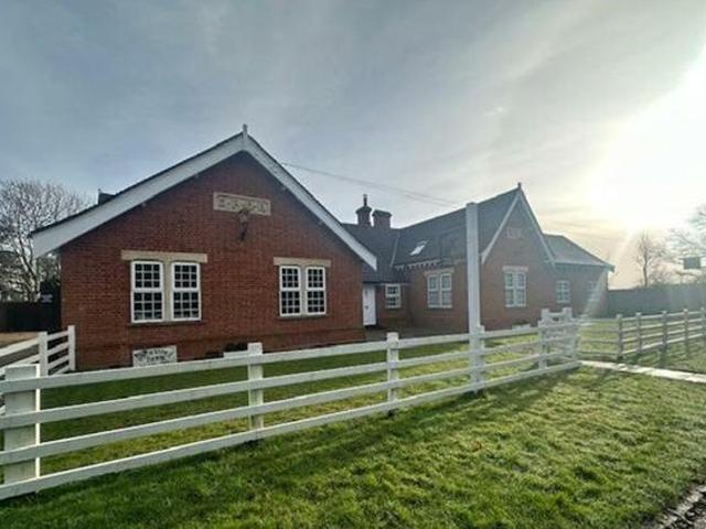 3 Bedroom Detached House For Rent In Cranfield