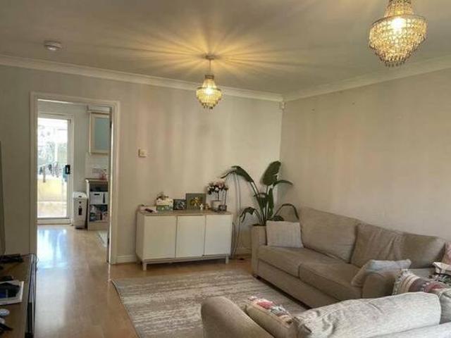 3 bedroom detached house for rent in Crossford Road L14 9QU L14