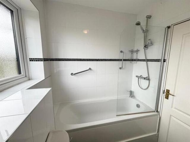 3 bedroom detached house for rent in Cropthorne Drive, Hollywood, Birmingham, B47