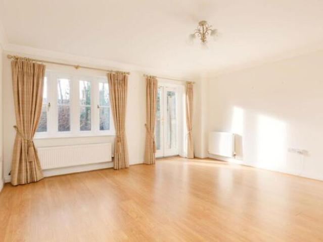 3 bedroom detached house for rent in Amherst Place, Sevenoaks, TN13 3BT, TN13