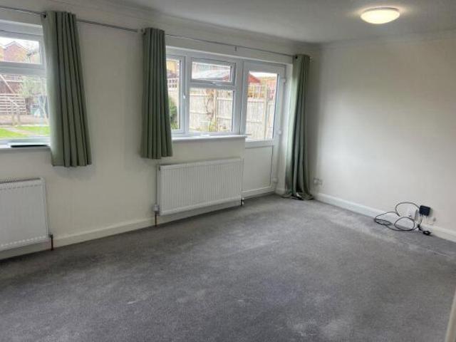 3 bedroom detached house for rent in Anstey Lane, Leicester, LE4