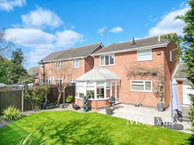 3 bedroom detached house for rent in Ascot Drive, Peterborough, PE1