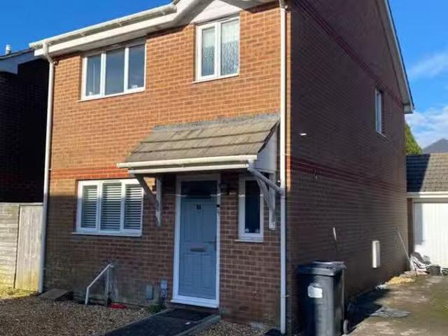 3 bedroom detached house for rent in Ashleigh Rise, Bournemout.