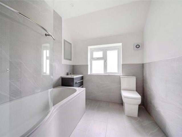 3 bedroom detached house for rent in Bombers Lane, Westerham, TN16