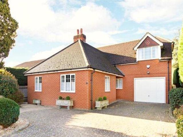 3 Bedroom Detached House For Rent In Bedford, Bedfordshire