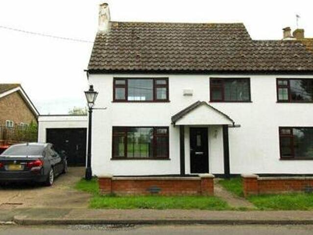 3 Bedroom Detached House For Rent In Bedfordshire, Green End