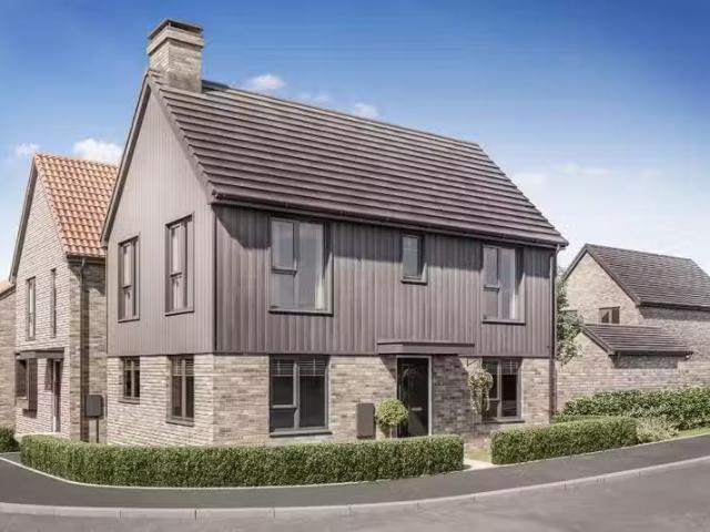 3 bedroom detached house for rent in Berwick Green, Bristol, B.
