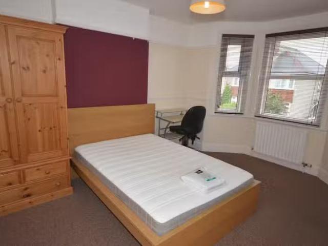 3 bedroom detached house for rent in Beswick Avenue, Ensbury P.
