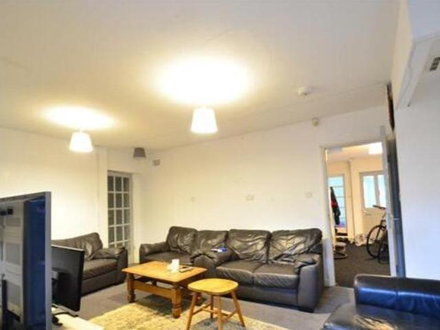 3 Bedroom Detached House For Rent In Bills Package