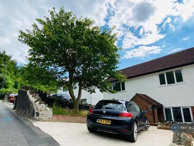 3 Bedroom Detached House For Rent In Bristol