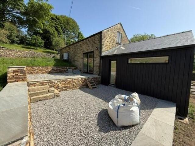 3 bedroom detached house for rent in Brookside Bank Road, Sheffield, S6