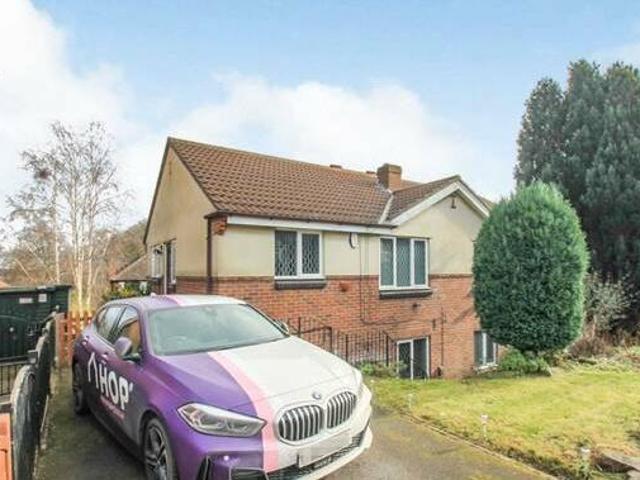 3 bedroom detached house for rent in Gotts Park Crescent Armley Leeds LS12