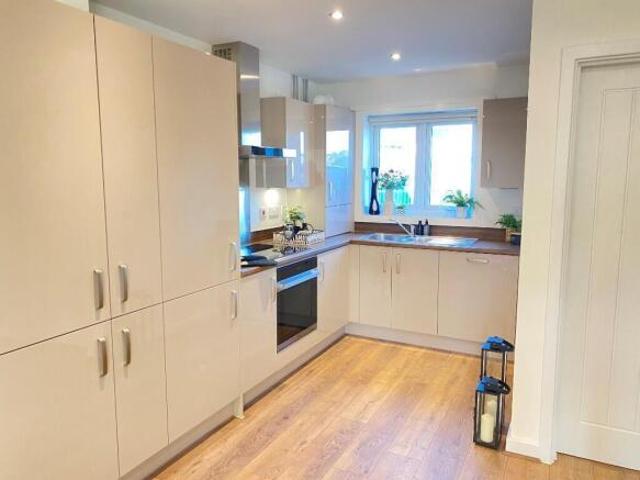 3 bedroom detached house for rent in Golding Close, Bristol, BS10