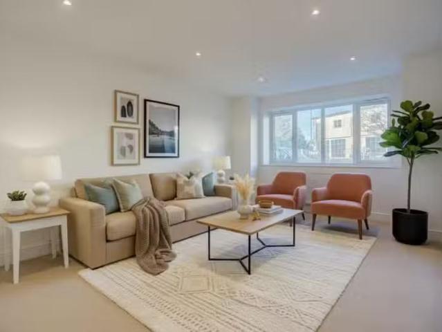 3 bedroom detached house for rent in Gardner Road, Portslade.