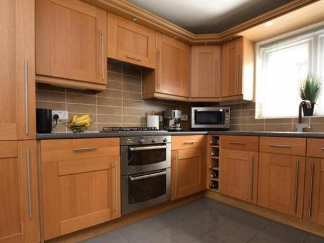 3 Bedroom Detached House For Rent In Gloucester, Gloucestershire