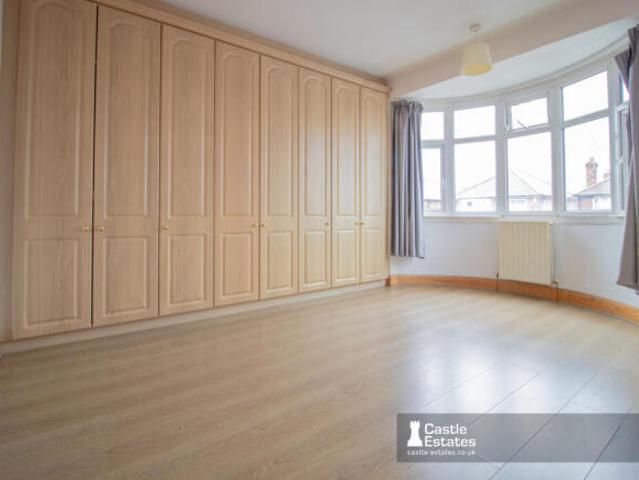 3 bedroom detached house for rent in Grassington Road, Nottingham, NG8