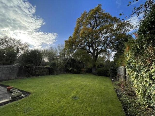 3 bedroom detached house for rent in Grenfell Road, Stoneygate, LE2